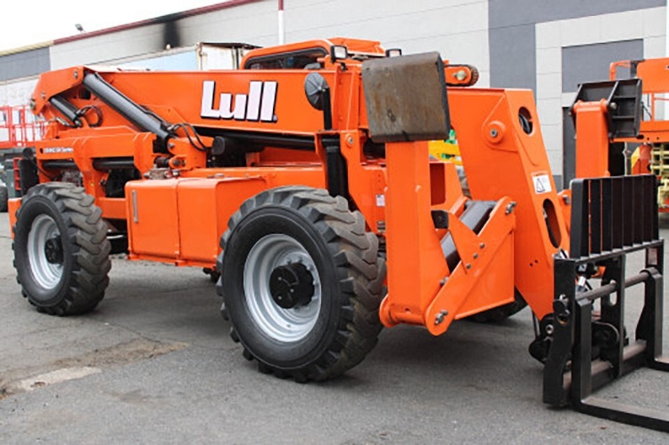 2009 Lull 1044C-54 10000 LB Cummins Diesel with Outriggers and Heated ...