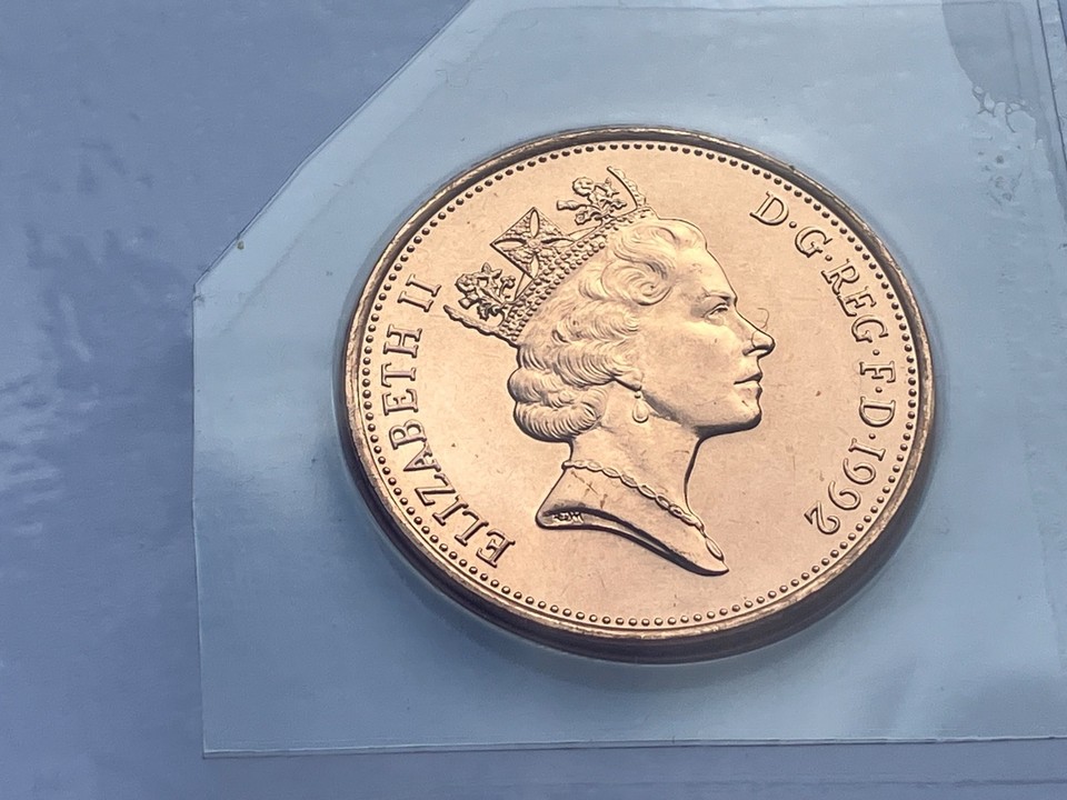 1992 BRONZE NON - MAGNETIC TWO 2 PENCE COIN 2P BRILLIANT UNCIRCULATED ...