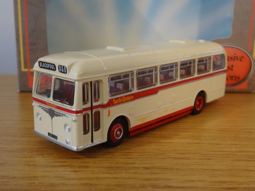 EFE NORTH WESTERN LEYLAND TIGER CUB BET WILLOWBROOK COACH BUS MODEL ...