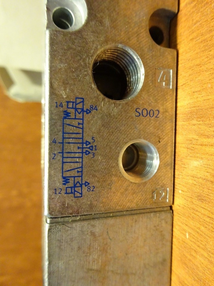 Festo directional valve MFH-5/3E-1/4-B 19786 | eBay