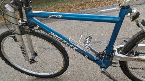 Pro Flex 755 Mountain Bike 1990's 21-speed Polymer Full Suspension ...