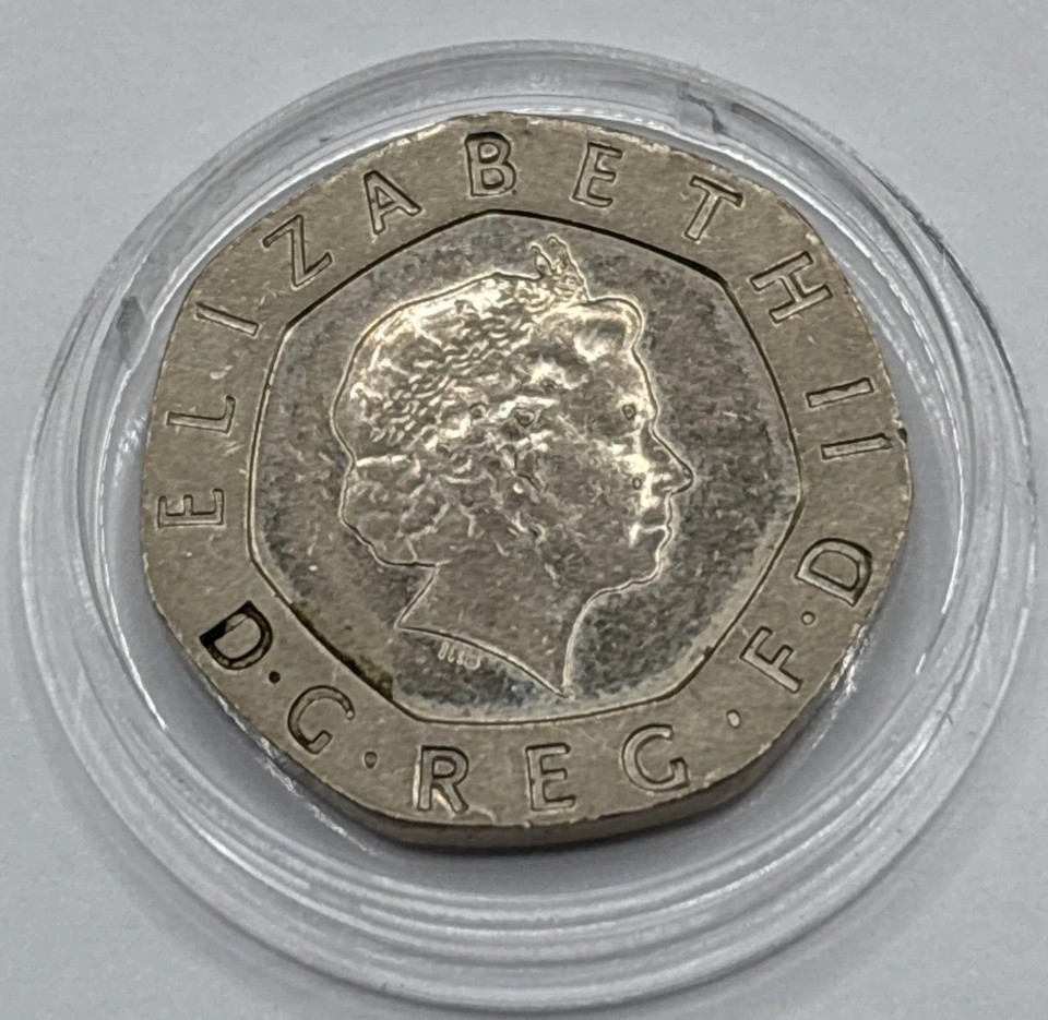 Minting Error Undated Segment of Shield Circulated UK Twenty Pence 20p ...