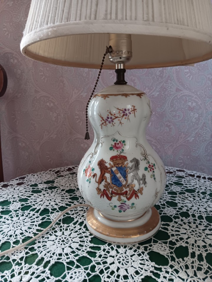 antique french sampson chinoiserie armorial lamp family crest horse and ...