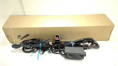New OEM Ford Front End Engine Wiring Harness Fuse Box 2008-2011 Crown ...