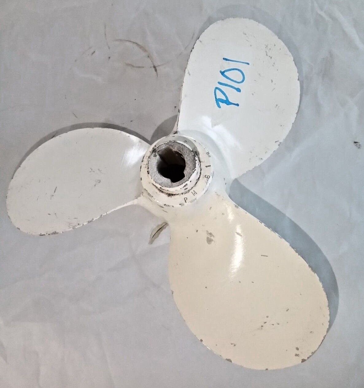 MICHIGAN WHEEL PROP ALUMINUM PM 61 OLD PIN STYLE HUB | eBay