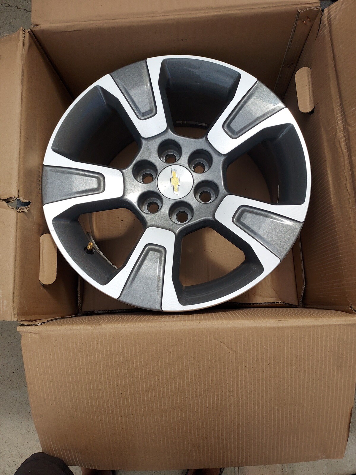 2016 Chevrolet Colorado 17" Rims .... Set of 4 | eBay