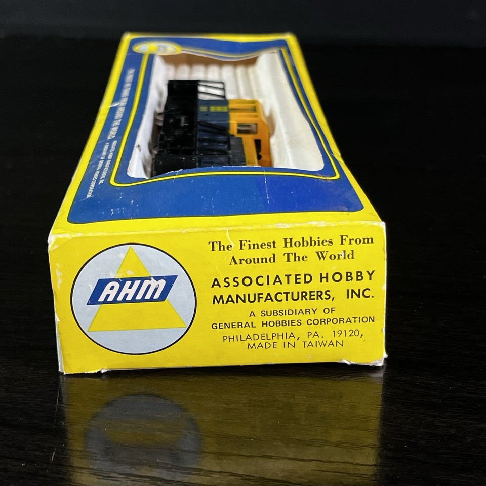Vintage AHM Santa Fe Diesel Switcher HO SCALE 2615 In Box | eBay