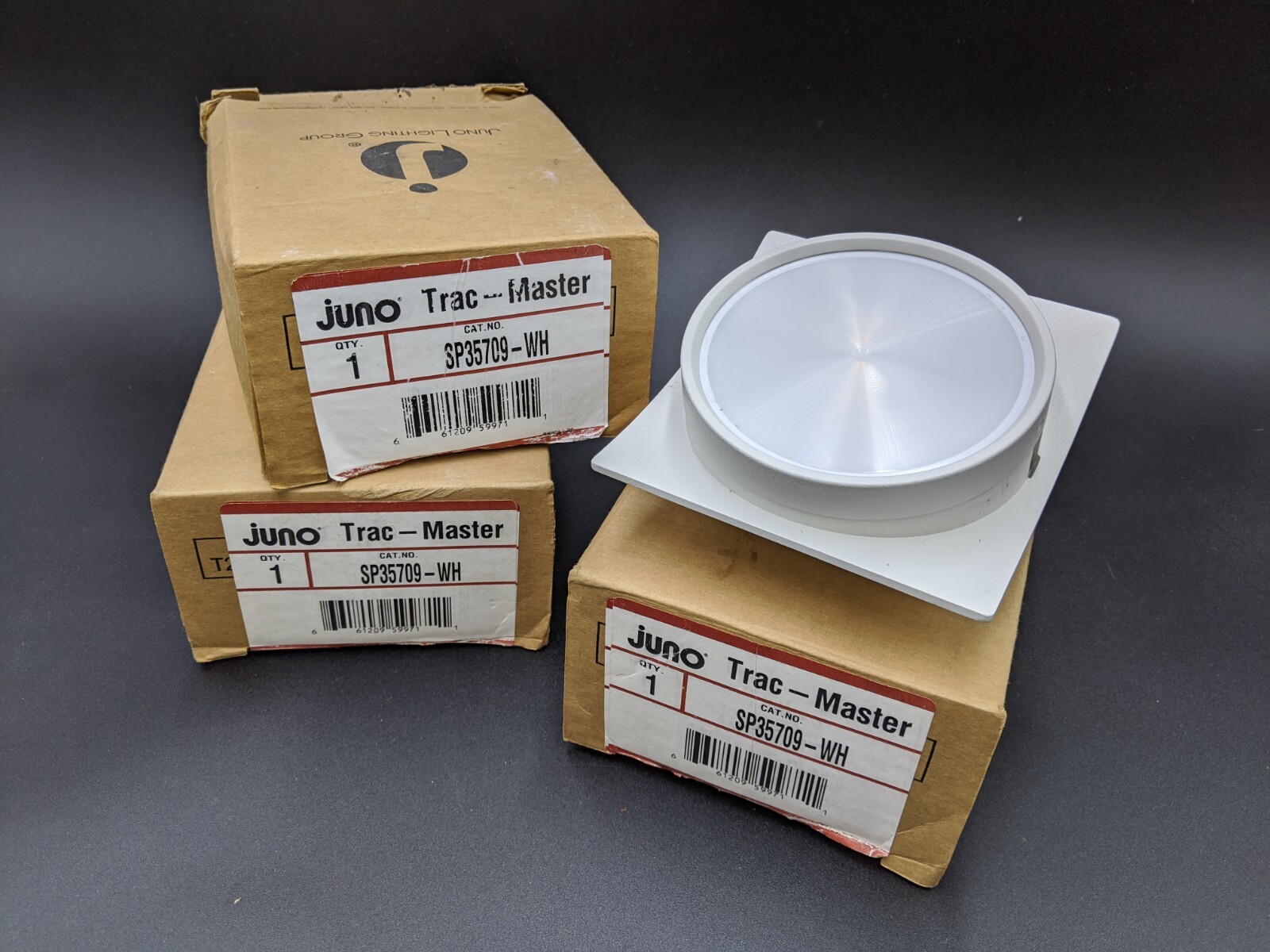 3 Piece Juno Trac-Master SP35709-WHNarrow Flood 3000K Color Temp NOS ...