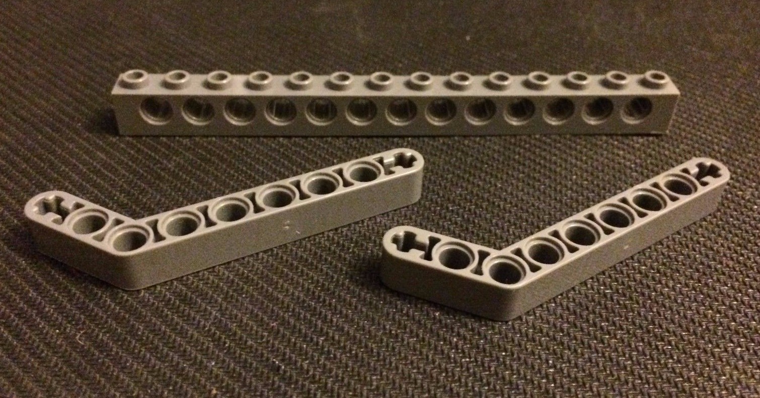 lot of 3 assorted dark grey Lego bars - with holes - Technics (DKGY9 ...