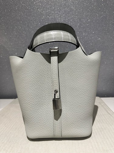 Hermès Picotin Bag Al be Gris Neve Clemence and Matte Alligator Touch ...