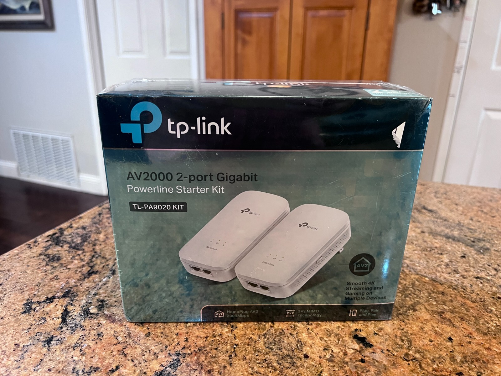TP-LINK TLPA9020PKIT AV2000 2-Port Gigabit Powerline Starter Kit for ...