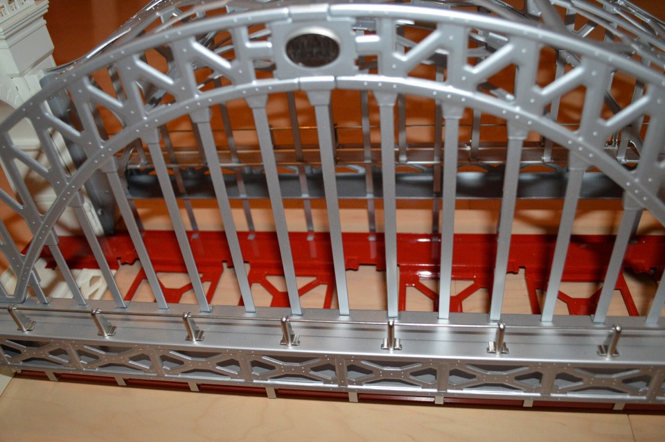 MTH TRAINS EARLY STANDARD GAUGE RED & SILVER HELLGATE BRIDGE | eBay