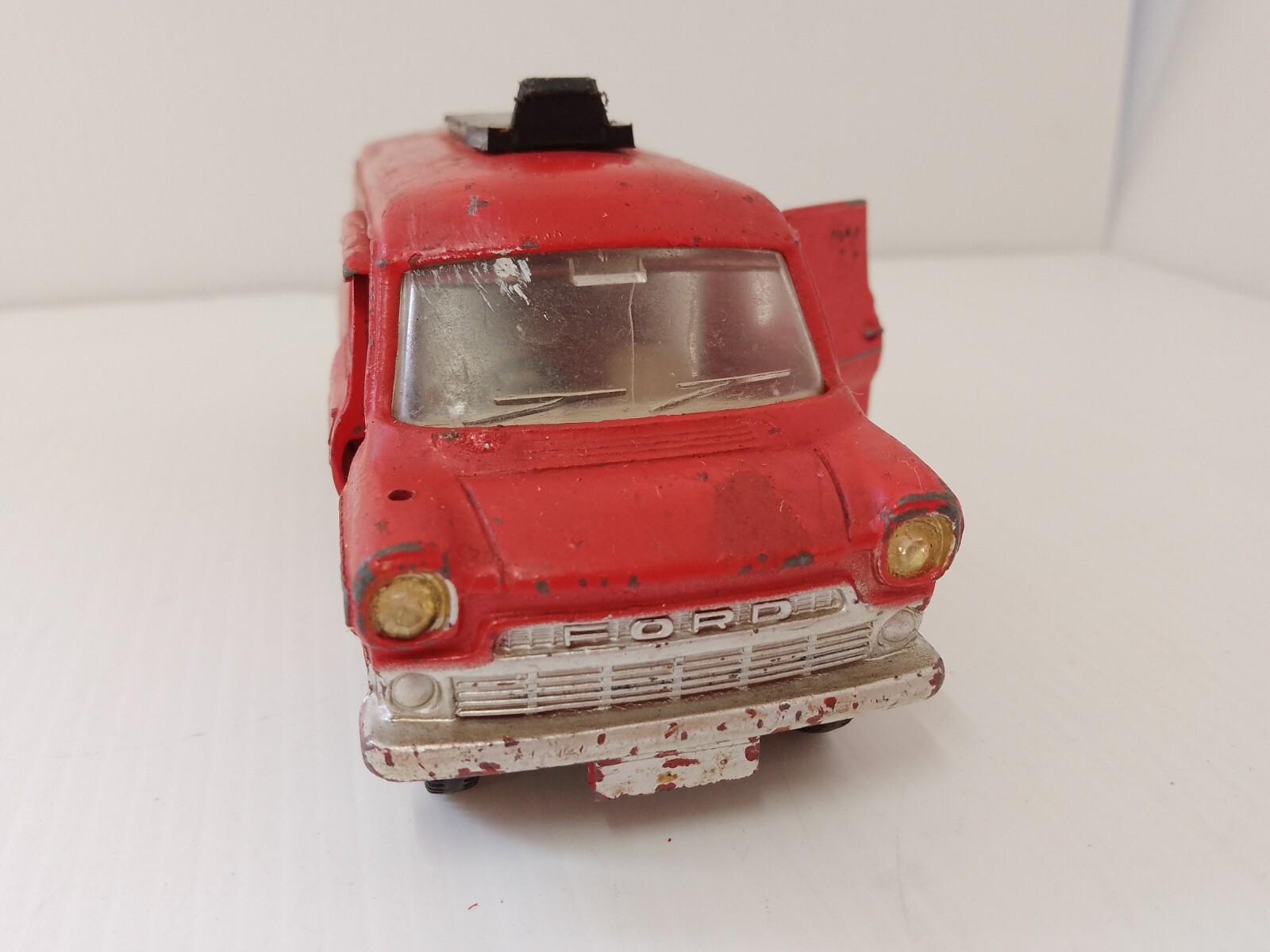 Vintage Dinky Toys Ford Transit Van - Fire Service Patent No.920534 ...