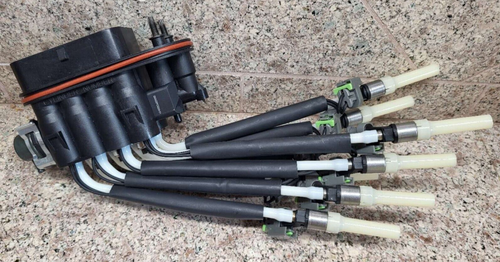 NEW! Central Port Fuel Injector For GMC Yukon C1500 Chevy Tahoe 5.0L 5 ...