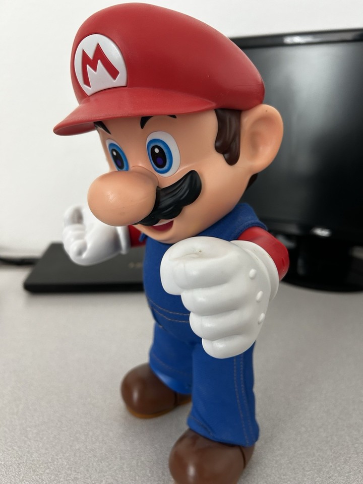 Mario - Super Mario Bros. Figure Free Standing 11" Display Model | eBay