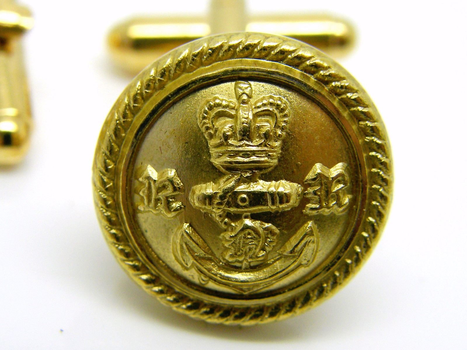 THE ROYAL NAVY RESERVES NAVAL CUFFLINKS BUTTON BADGE TYPE IN GIFT POUCH ...