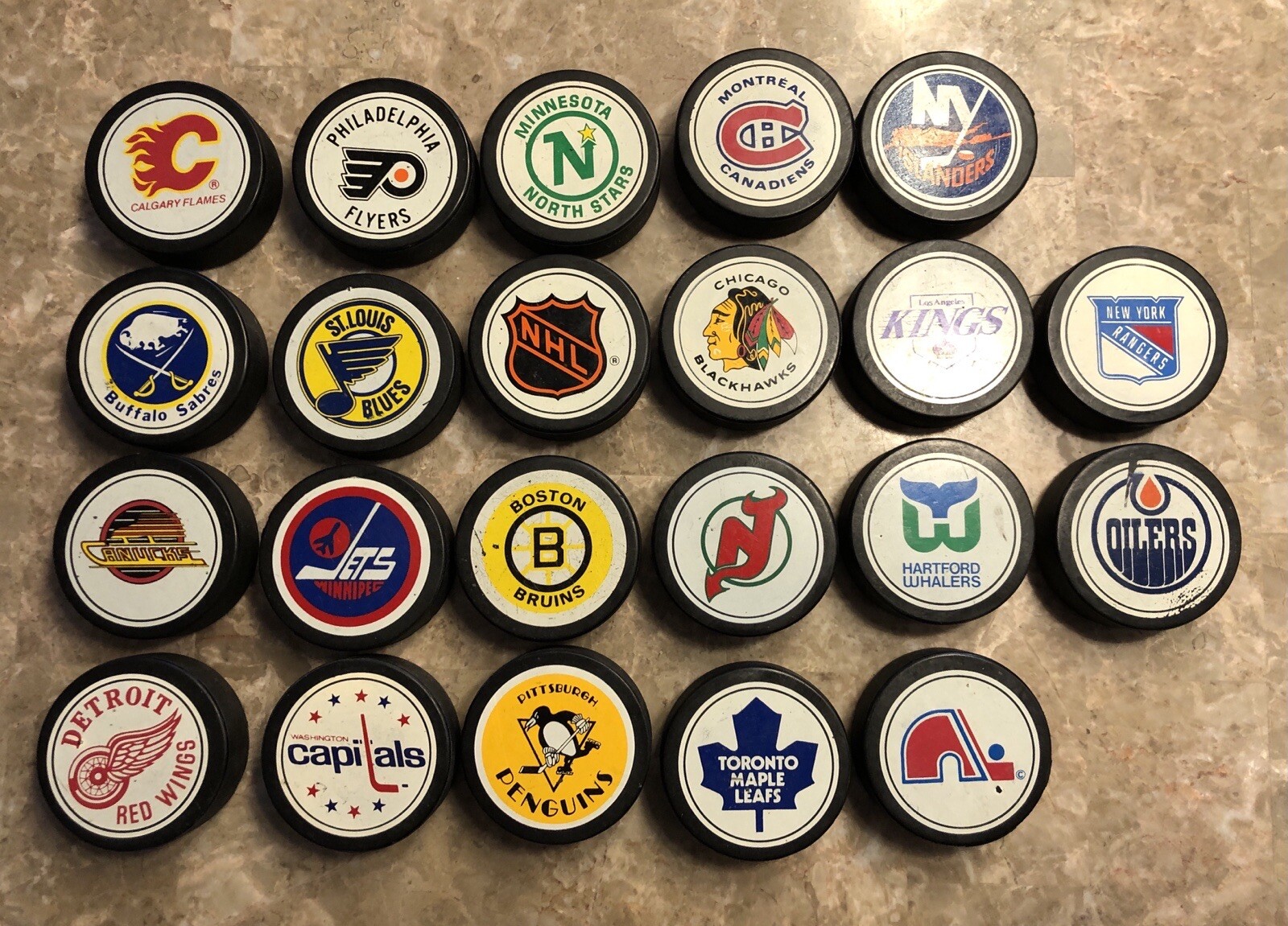 Set Of 22 Vintage Texaco Oil NHL Hockey Pucks Made In Canada Viceroy | eBay