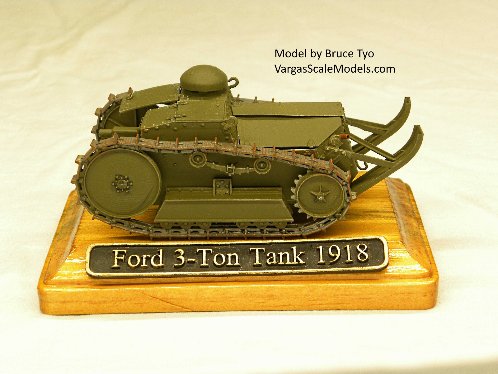 1/35 Ford 3-man, 3-ton tank USA WW1, VSC, Tamiya, Meng, Resicast, Takom ...