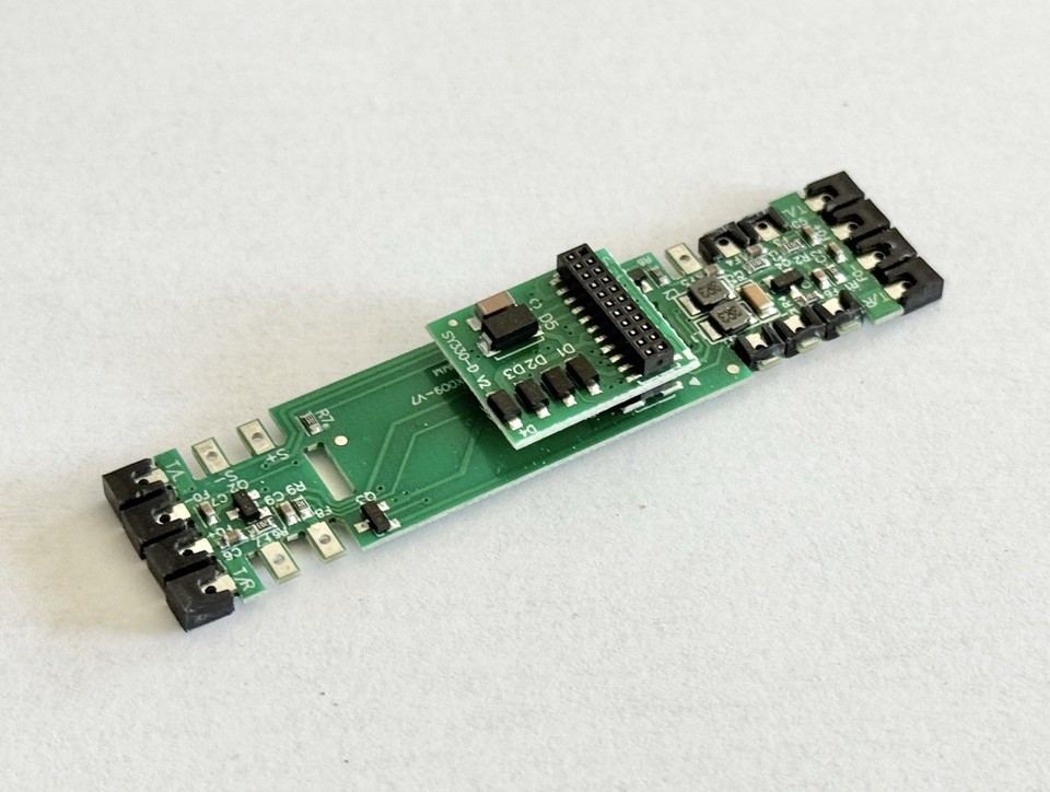 Athearn Genesis HO DCC Ready 21 Pin Motherboard w/ Dummy Plug, Wire ...