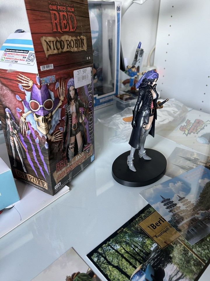 Nico Robin Figure Banpresto red Film | eBay.de