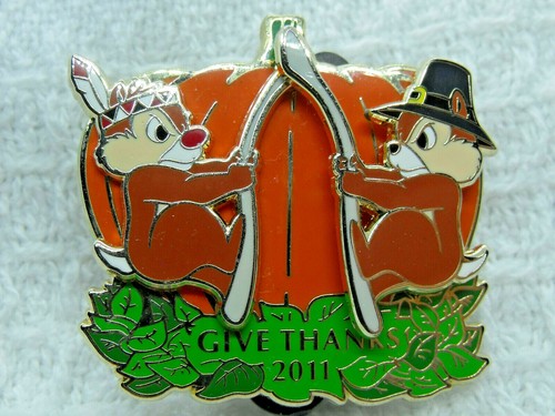2011 Disney 3D LE of 3000 Slider Pin Thanksgiving Day Chip 'n Dale with ...