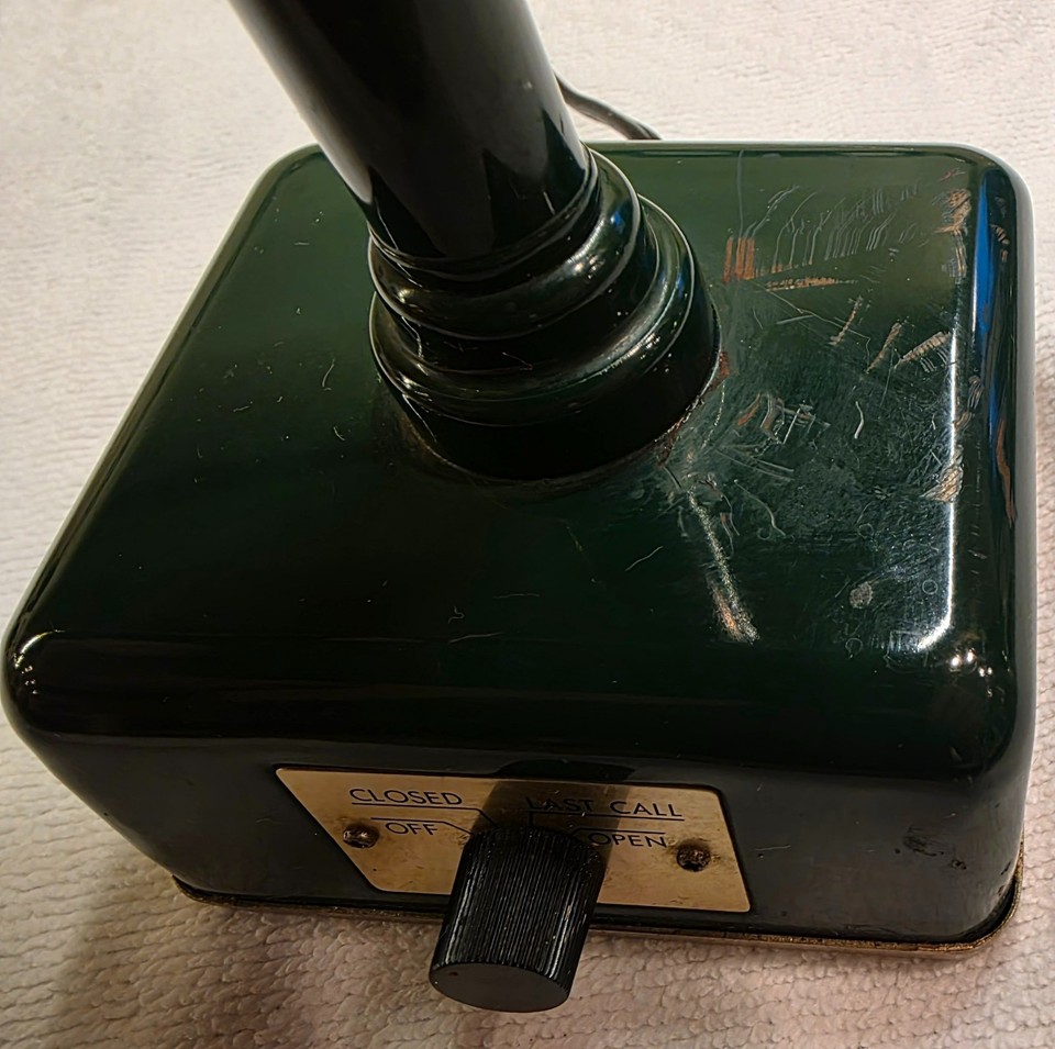 Vintage Stop Light/Traffic Signal/Bar Light 1960s B&B Last Call-Closed ...