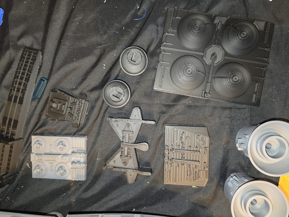 BATTLESTAR GALACTICA Colonial Shuttle 25" 1/32 Scal Model Kit Huge W ...