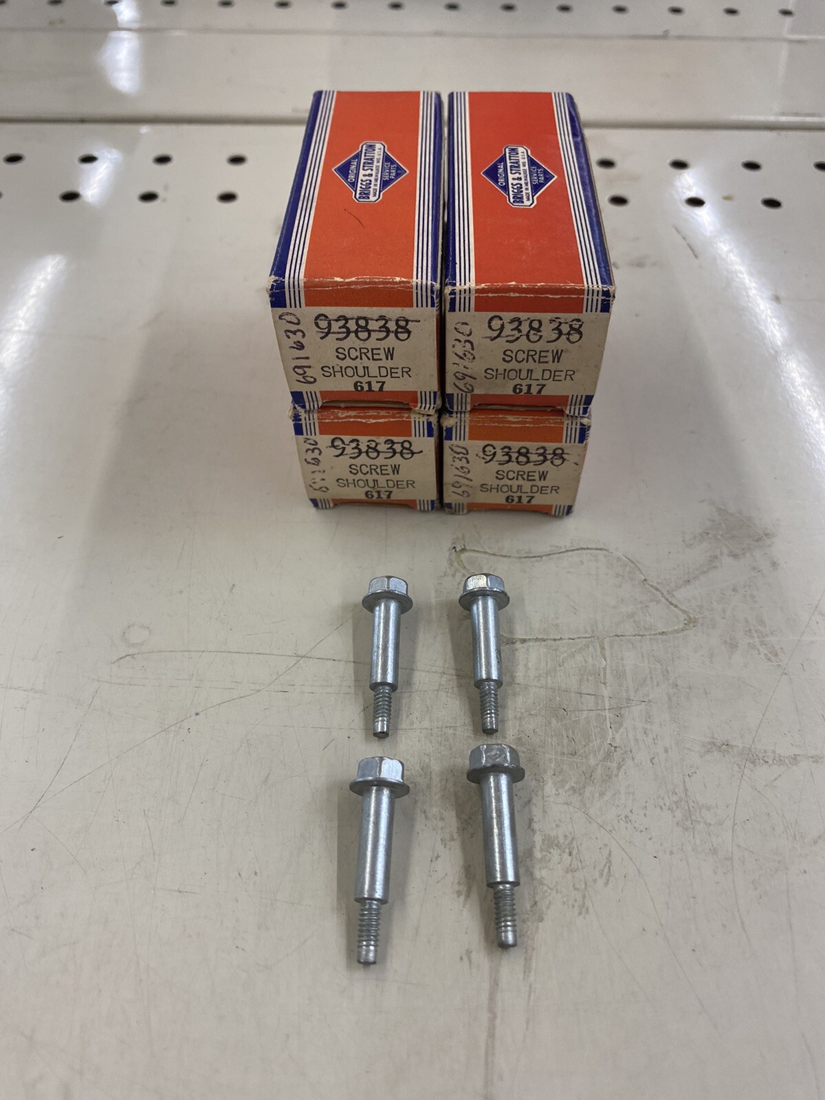 SET OF 4 NOS OEM GENUINE Briggs & Stratton 93838 Shoulder Screws MADE ...
