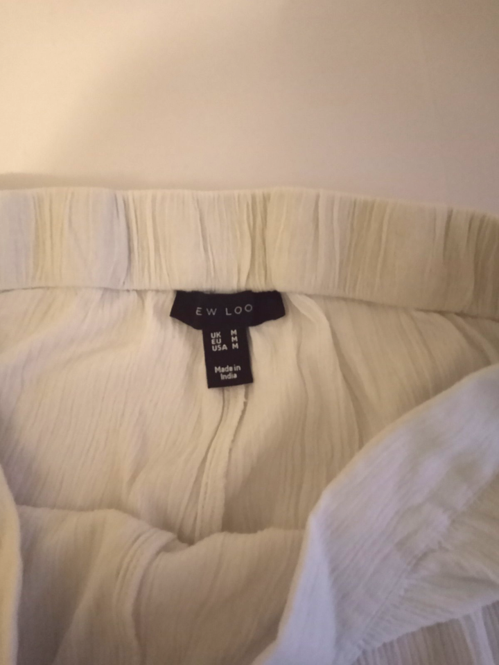 women's new look white split leg Crinkle straight Trousers Size medium ...