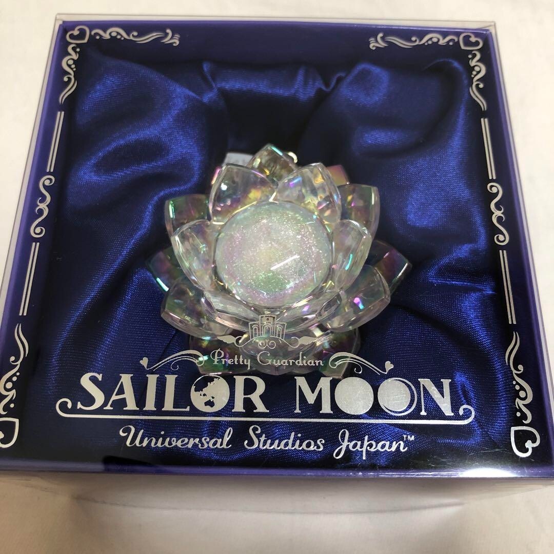 Sailor Moon Silver Crystal