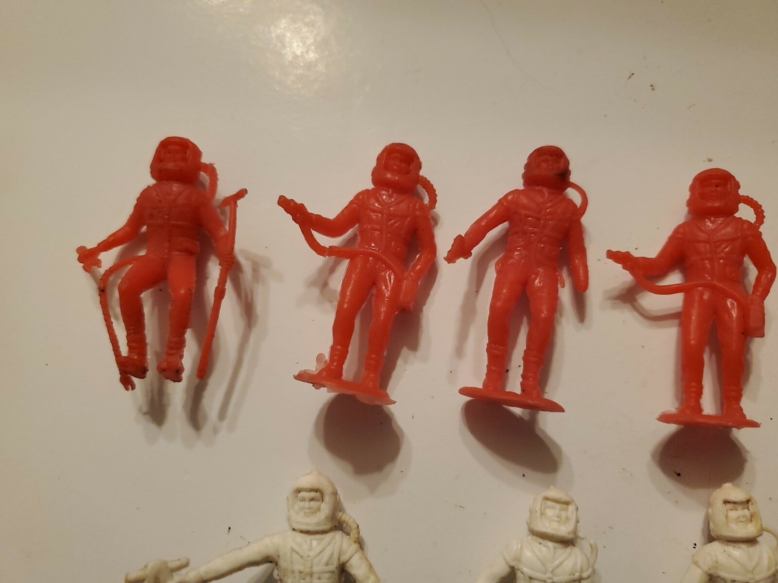 Marx MPC Spacemen Astronauts Red White Blue Vintage Lot of 25 Figures 2 ...