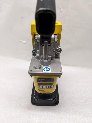 STANLEY TJ12111S HYDRAULIC TRACK JACK TJ12 NEW H2 | eBay