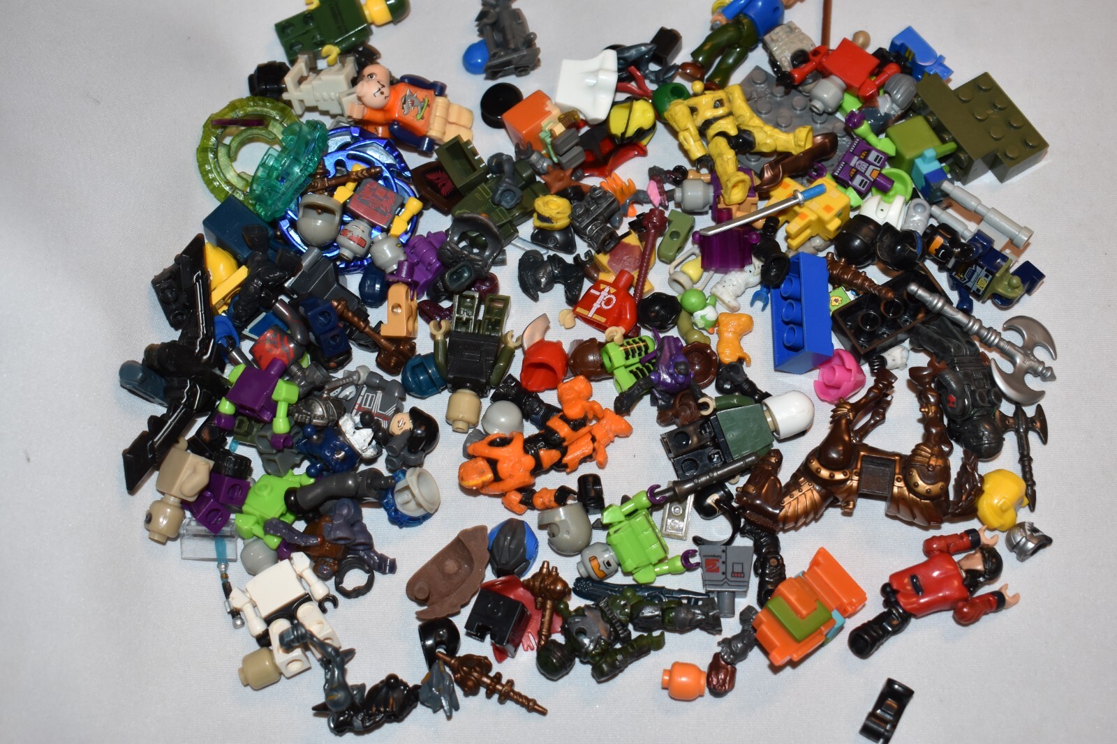 Generic Minifigure Lot 4lbs of Variety toy mega blok and more Figures ...