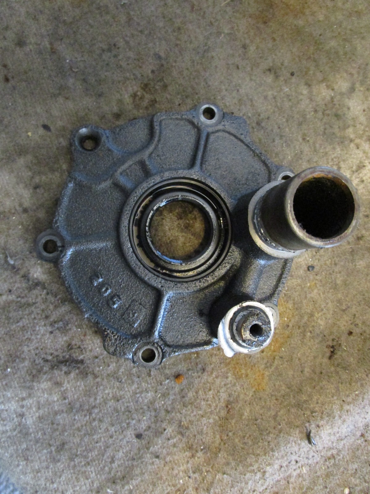 1969 Yamaha L5 engine rotary valve cover carburetor intake mount | eBay