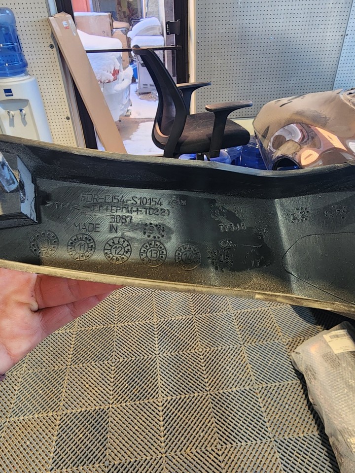 2017 - 2019 Ford Escape Rocker Molding RT side | eBay