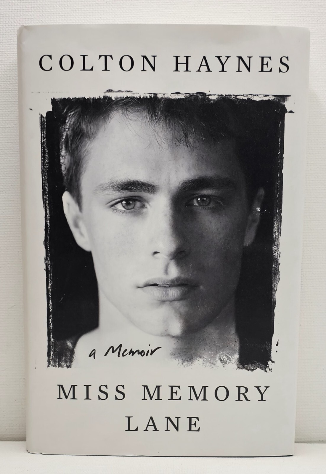 MISS MEMORY LANE: A MEMOIR BY COLTON HAYNES: NEW 9781982176174 | eBay