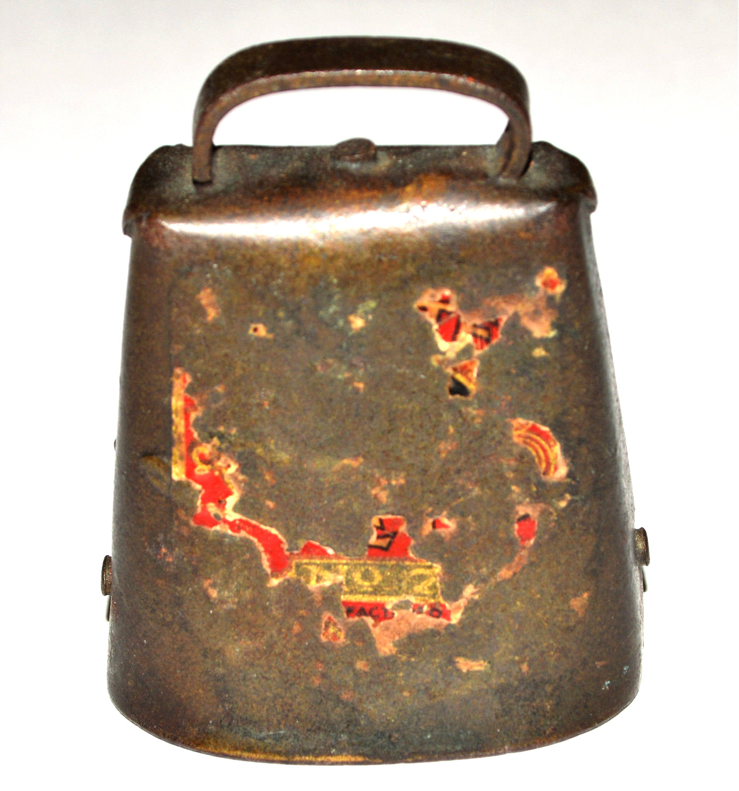 VINTAGE. 1 BLUM CO. HOLSTEIN BELL & 1 METAL BELL. COW OR SHEEP BELLS ...