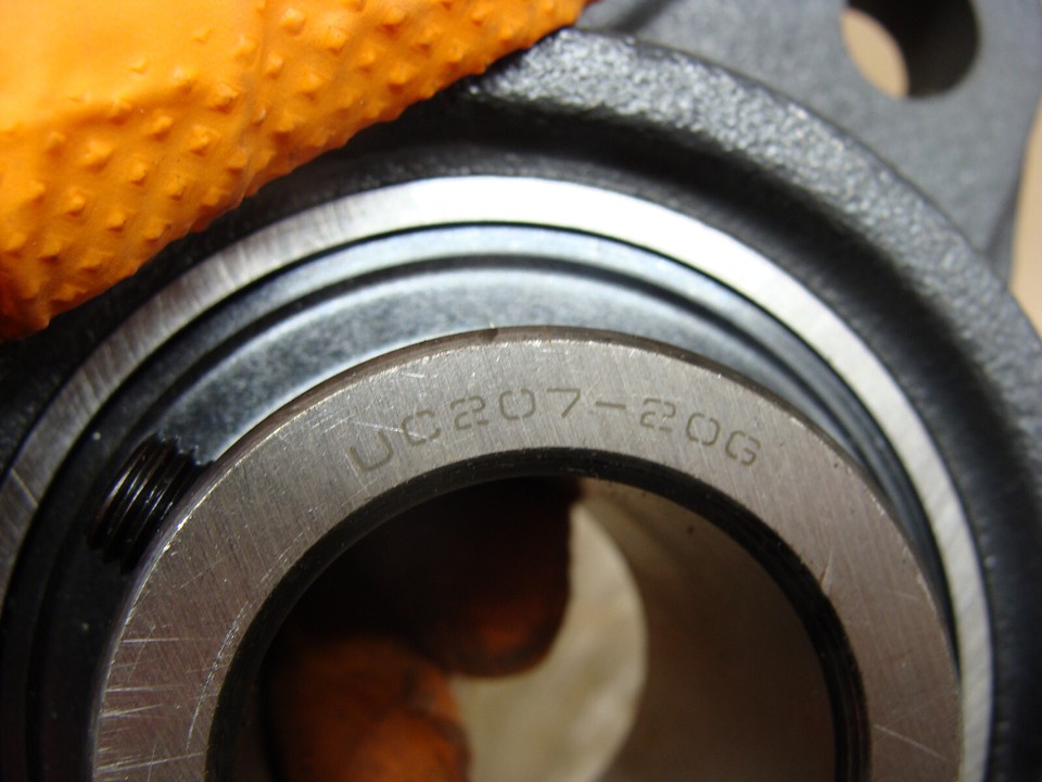IPTCI 2 BOLT FLANGE BEARING FL207 UC207-20G | eBay