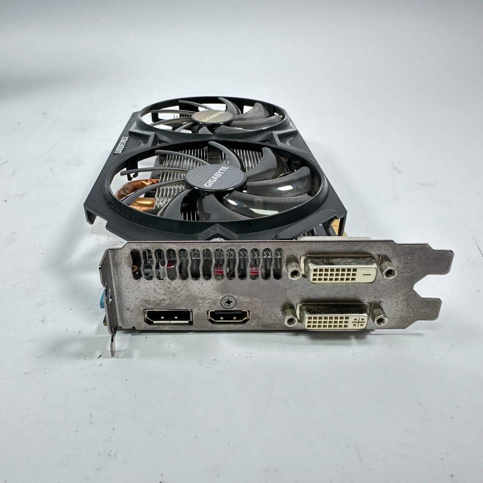 Gigabyte Radeon R9 270 2GB GDDR5 WindForce 2X OC Graphics Card GV ...
