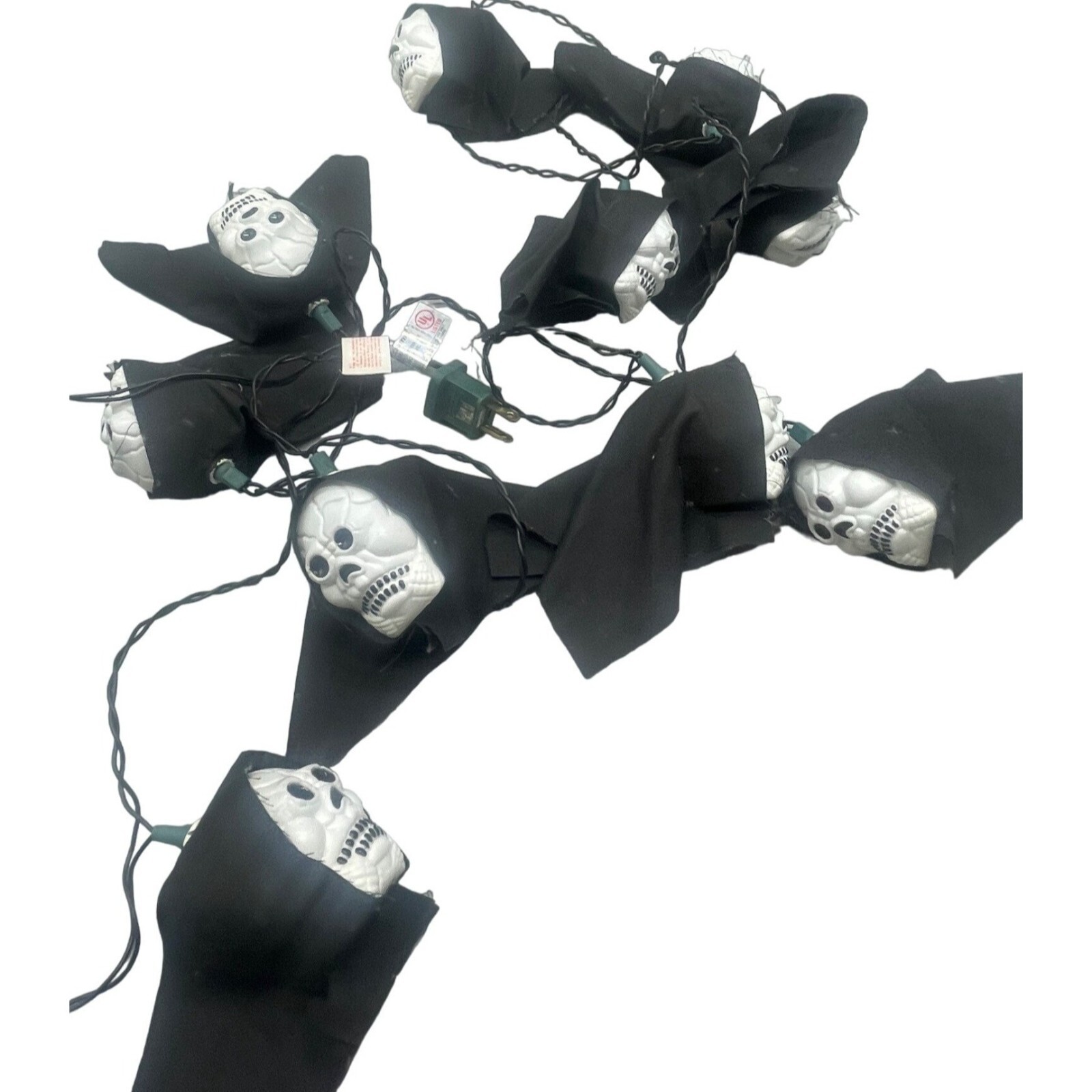 set of 10 skull strain on lights black white plug in indoor use READ | eBay