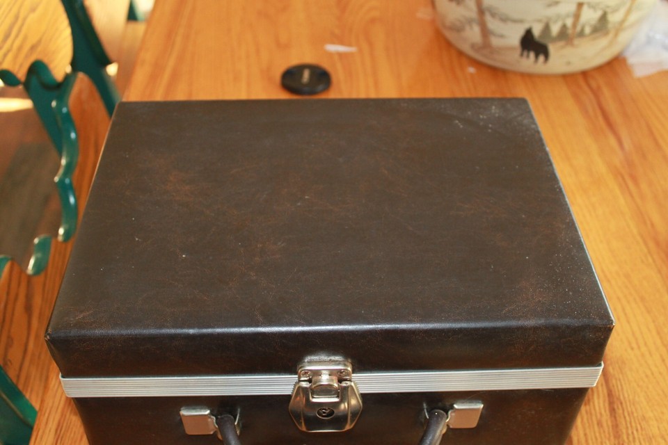 Vintage 8 Track Tapes Carry Box Case Music Collection Country Lot 22 ...