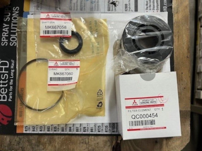 QC000454 Positive Crankcase Ventilation Filter Mitsubishi FUSO KIT WITH ...