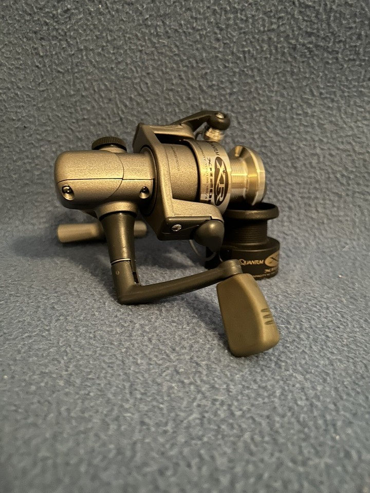 Brand New Quantum XR20F 2 Ball Bearing Spinning Reel w/Spare Graphite ...