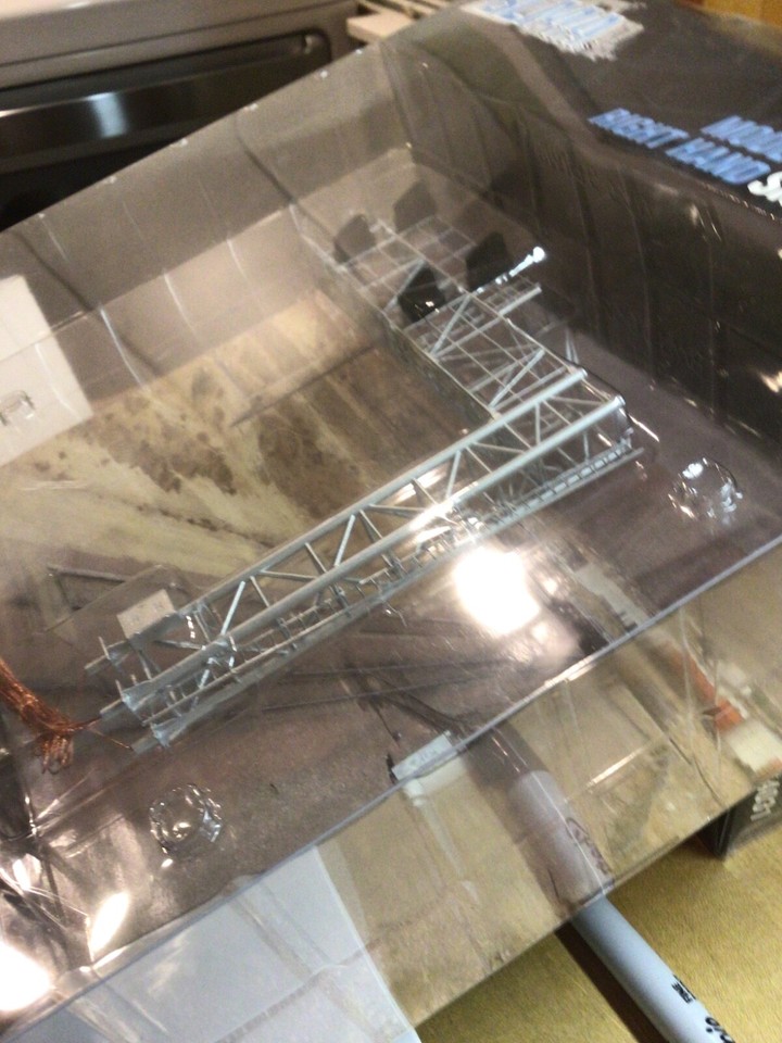 BLMA HO Scale Right Hand Cantilever Signal Bridge | eBay