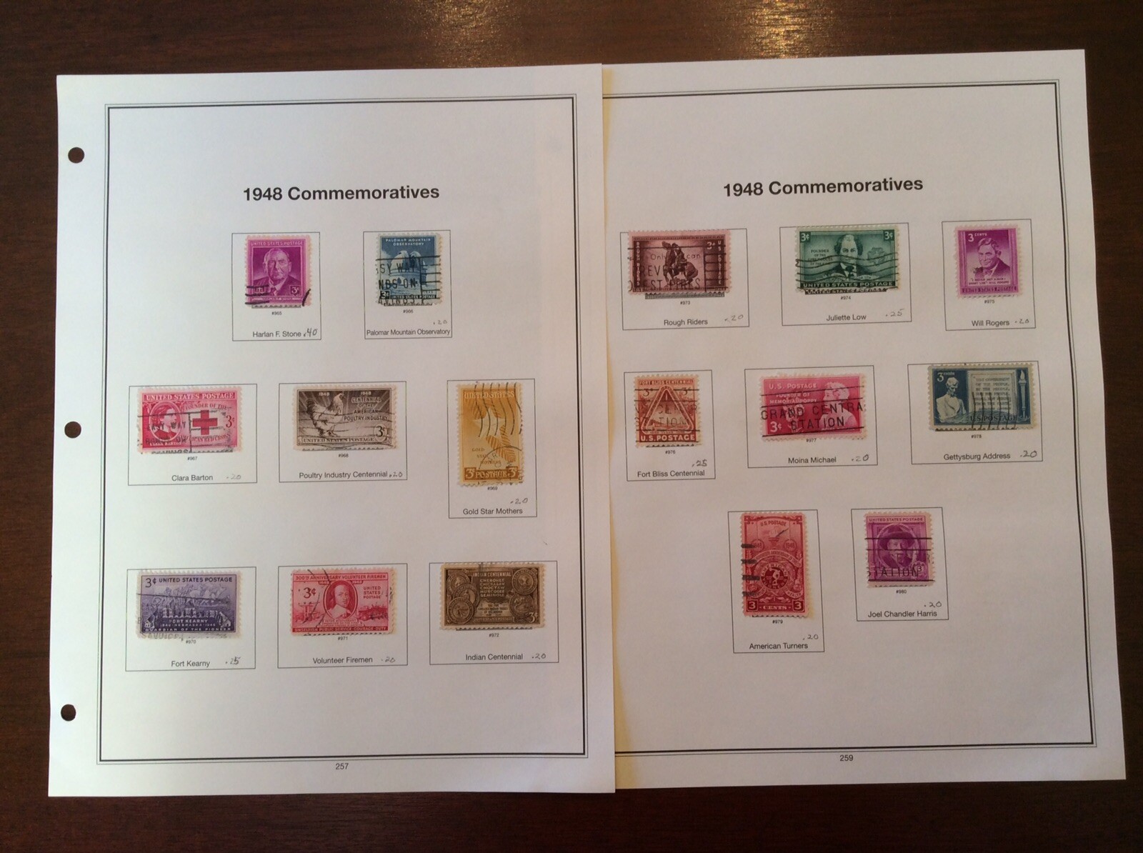 US Stamp Year Sets 1940 To 1949. 10 Complete Sets. See Description ...