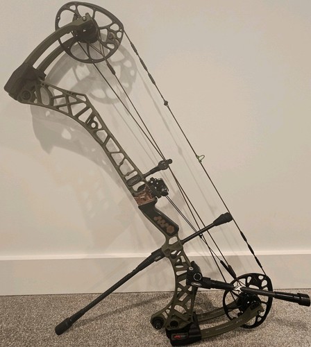 Mathews VXR 31.5 Right-Hand - Ambush Green, 65 & 70# E Mods 29" Draw, w ...