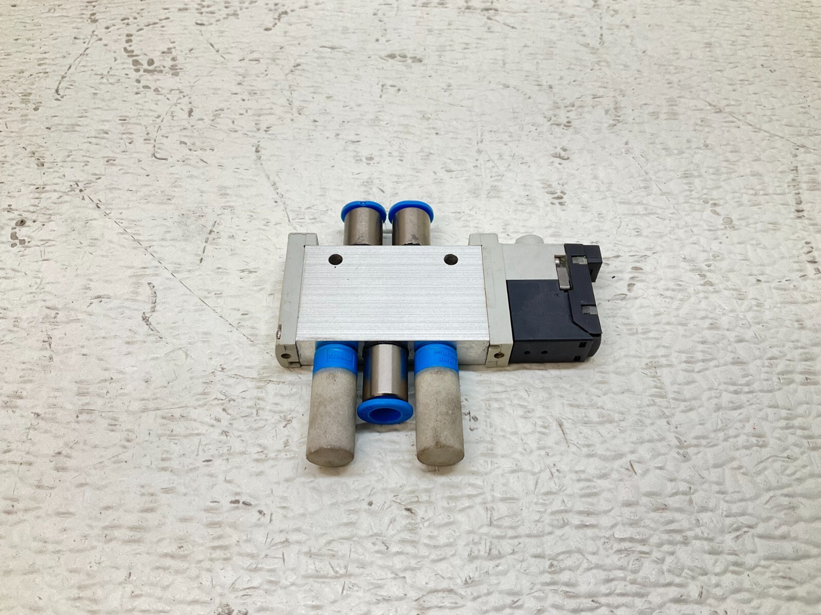 SMC VUVG-L10-M52-RT-M7-1P3 Solenoid Valve 24 VDC VUVG 735441 (TSC) | eBay