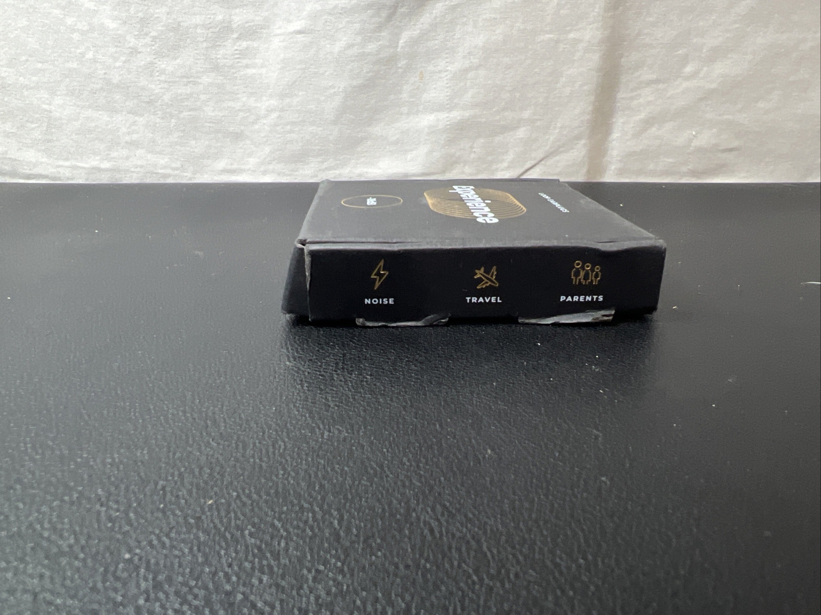 Loop Experience Ear Plugs for Noise Reduction GLORIOUS GOLD –18dB Black ...