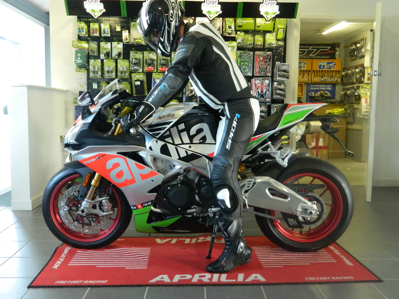 BRAND NEW SPADA CURVE 1 PIECE LEATHER RACE SUIT EXCELLENT QUALITY | eBay UK