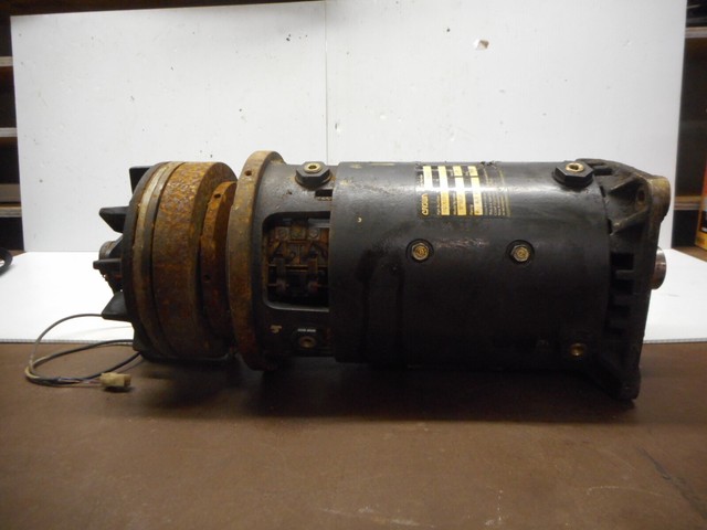 Crown Forklift RR5200-45 Electric Drive Motor 36V P/N 020615-002 Model ...